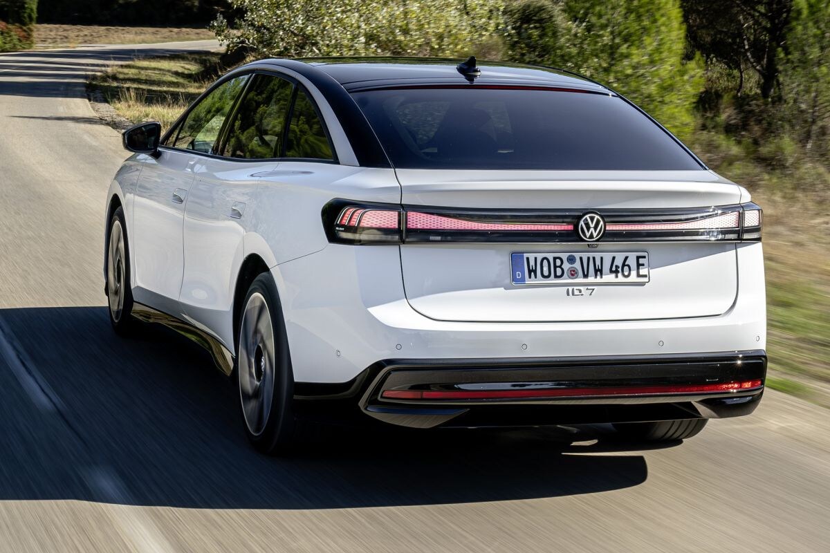 Volkswagen ID.7: straks duizenden euro's minder duur - AutoWeek