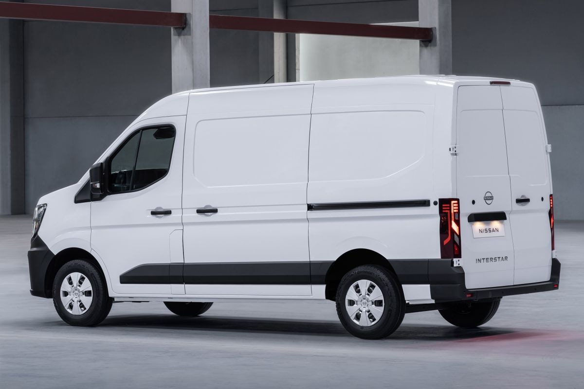 Nissan Interstar-e: large electric van with a range of 460 kilometers ...