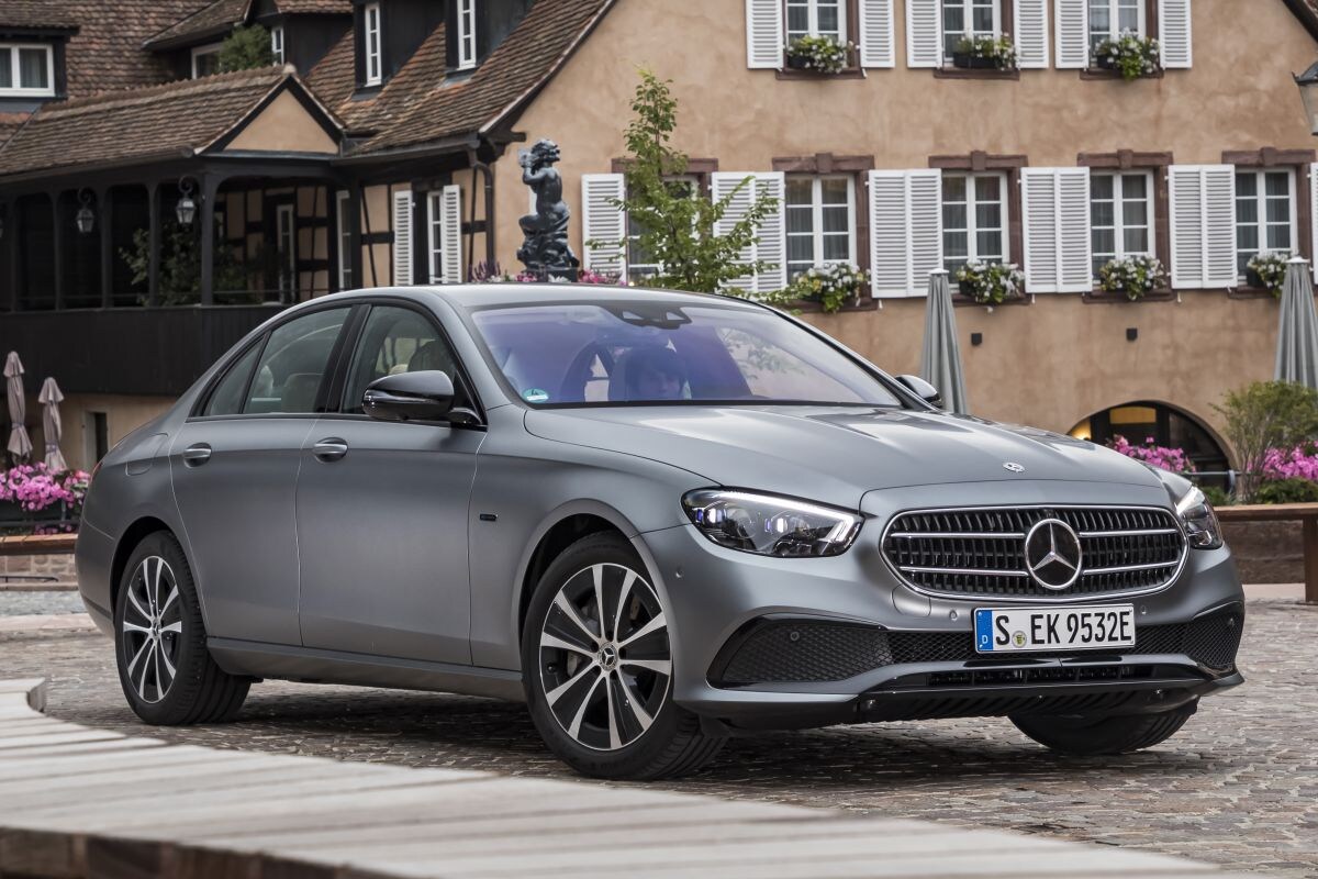 Mercedes-Benz E 300 e prijs en specificaties - AutoWeek