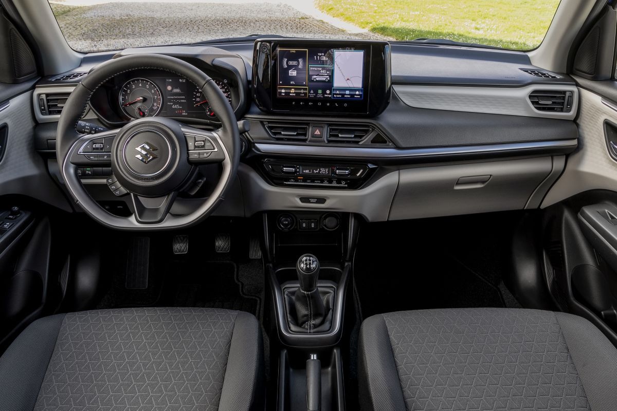 Suzuki Swift 1.2 Smart Hybrid Allgrip Select (2025) review