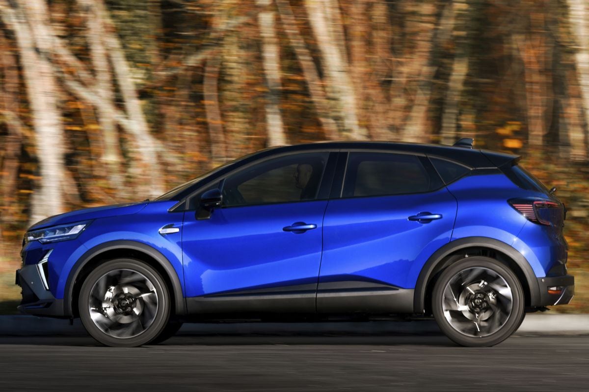 Renault Captur full hybrid 145 esprit Alpine (2024) review