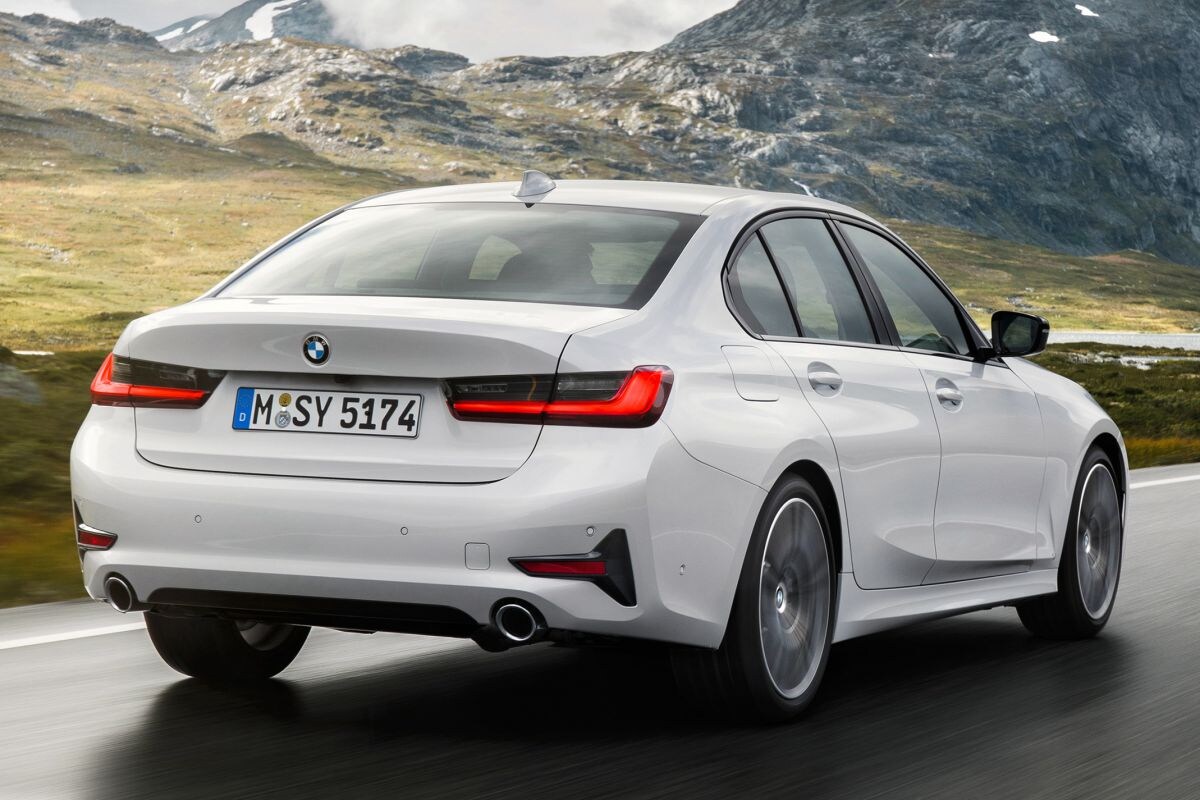 BMW 330i prijs en specificaties - AutoWeek