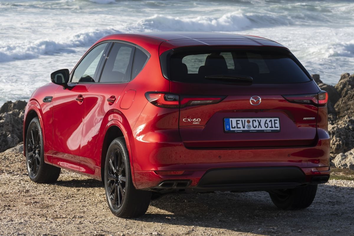Mazda CX-60 e-SkyActiv PHEV 327 Homura (2022) #5 review