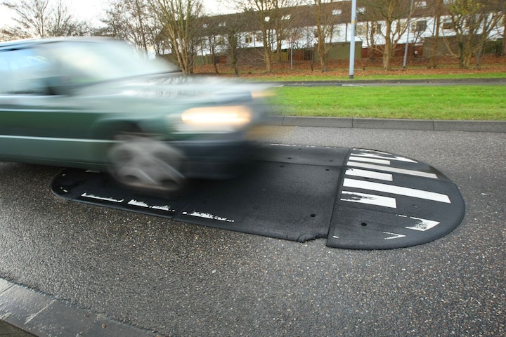 Weblog Bas - Traffic obstacles - Techzle