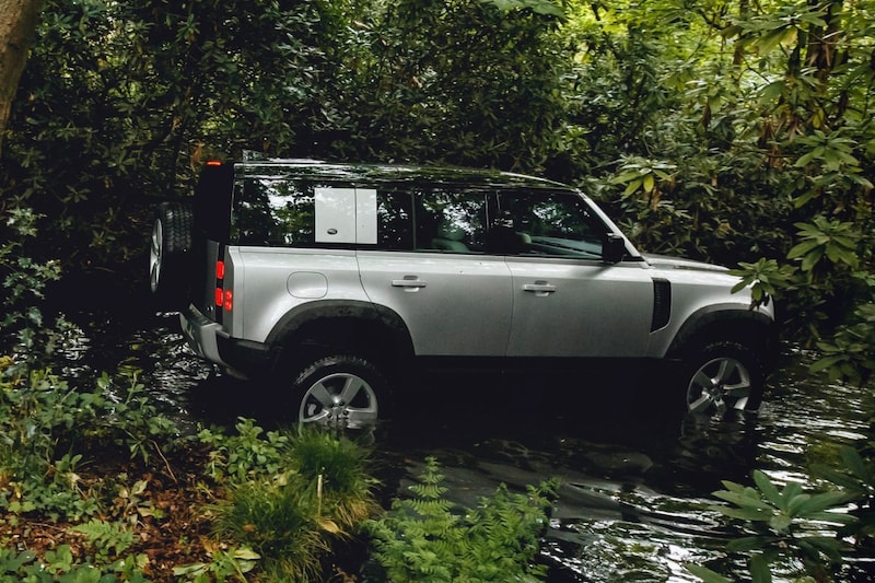 Land Rover Defender 110 P635 Octa Edition One prijs en specificaties