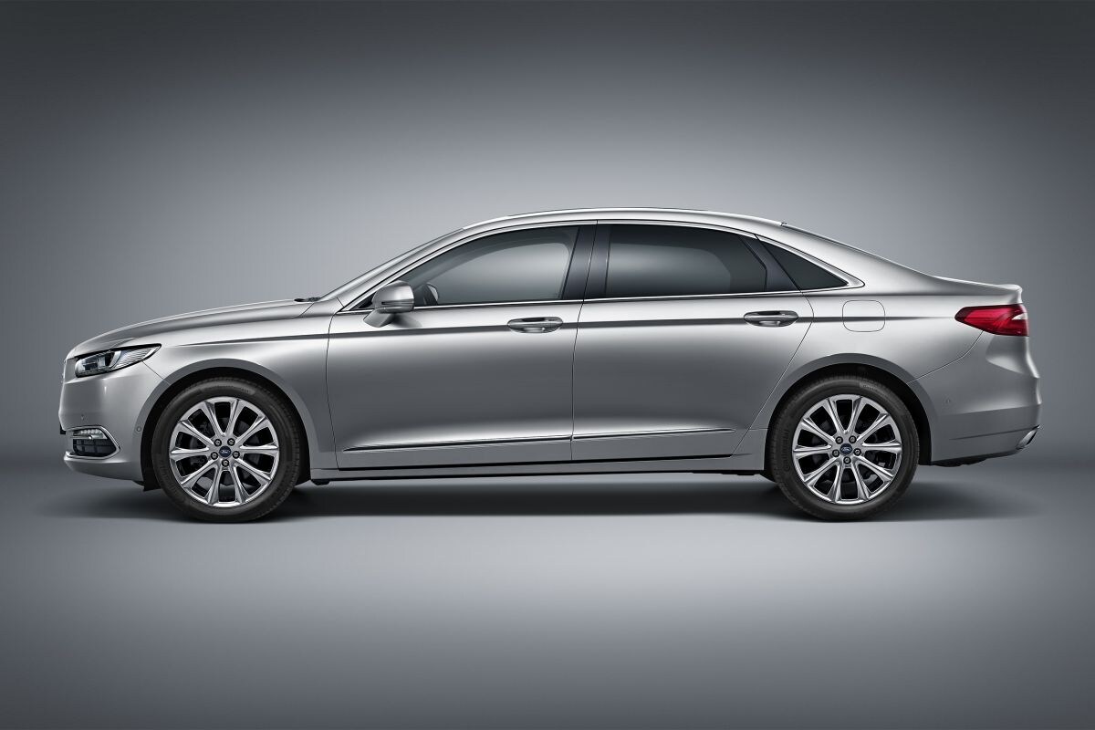 Nieuwe Ford Taurus is nieuwe Mondeo - AutoWeek