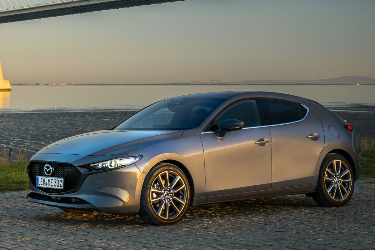 Mazda 3 e-SkyActiv 2.0 186 Luxury (2023) review - AutoWeek