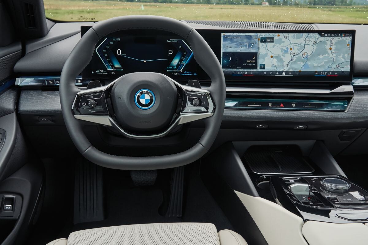 BMW 550e xDrive prijs en specificaties - AutoWeek
