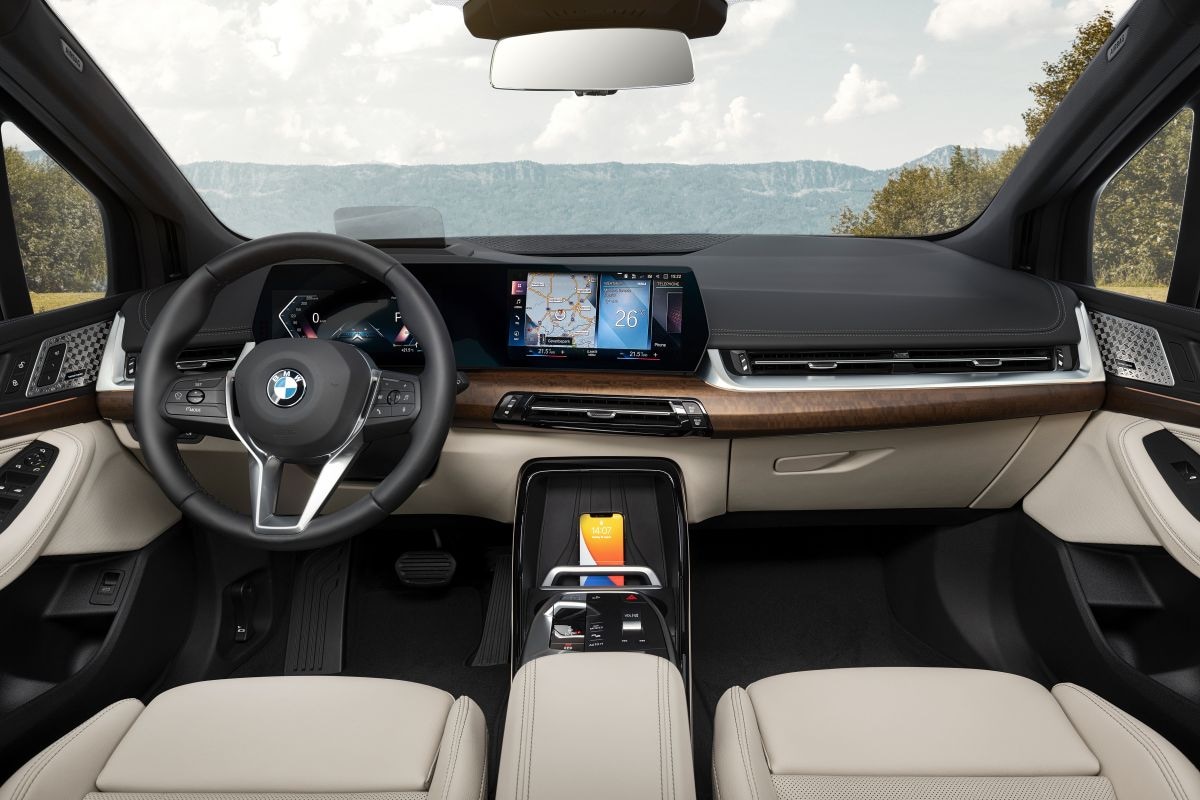 BMW 225e xDrive Active Tourer prijs en specificaties