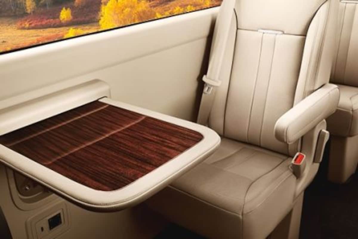 Hongqi Guoyue: luxury bus with heavy fencing - Techzle