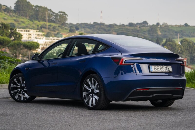 Tesla Model 3 RWD prijs en specificaties - AutoWeek