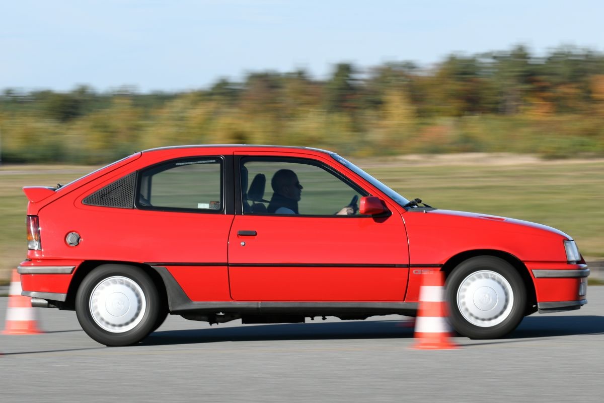 Proefrit Opel Kadett GSi 16V - AutoWeek