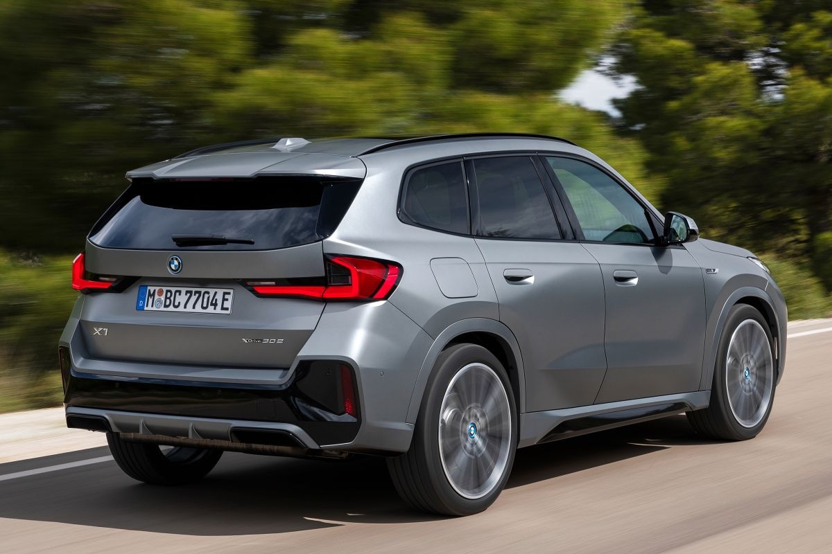 BMW X1 sDrive20i prijs en specificaties - AutoWeek