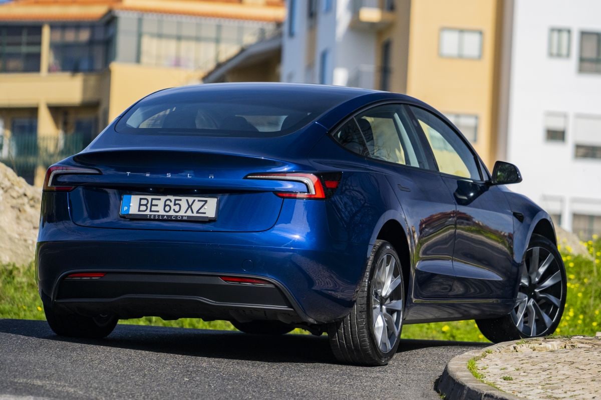 Tesla Model 3 Long Range AWD prijs en specificaties
