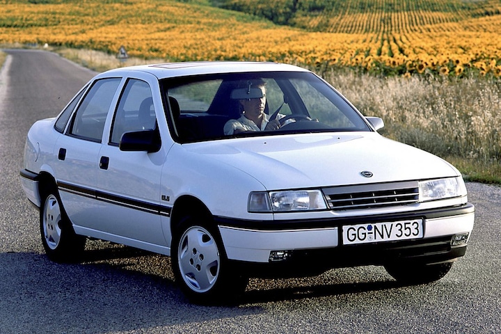 Opel Vectra (1988) - AutoWeek
