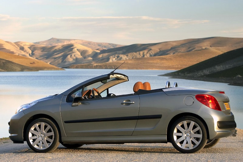Peugeot 207 - Facelift Friday - AutoWeek