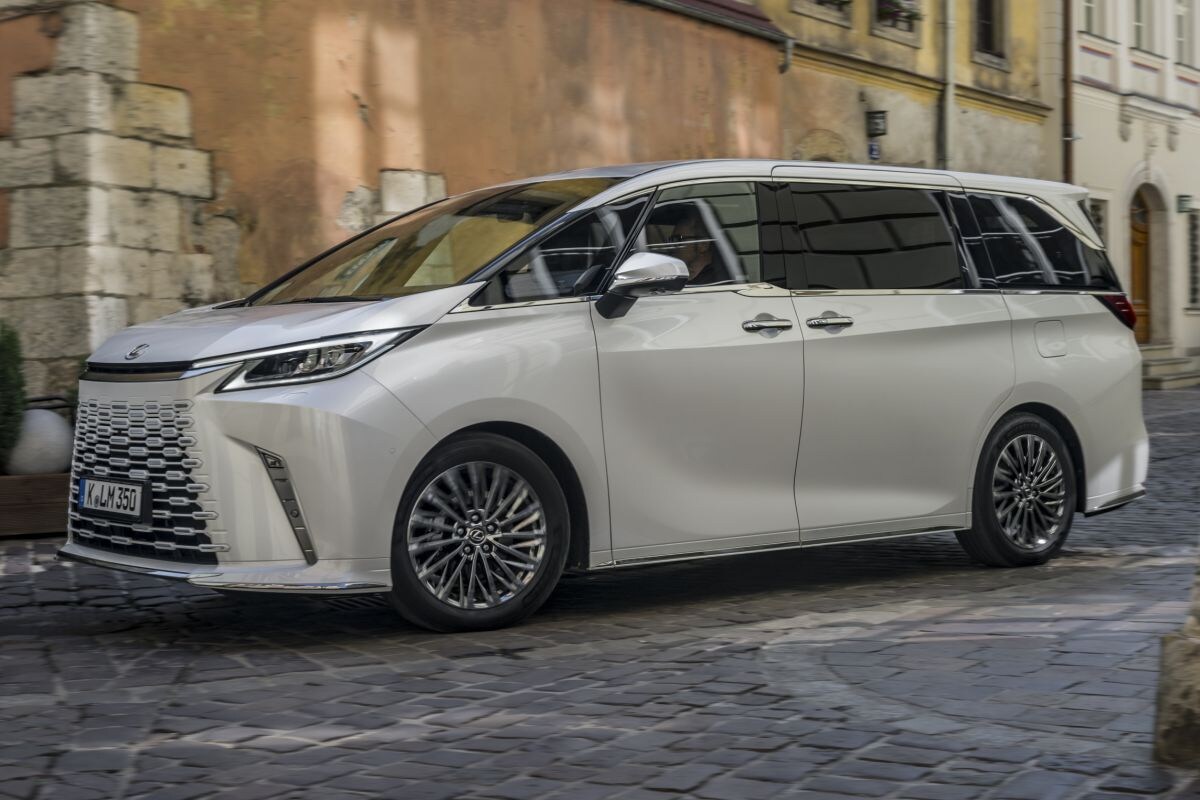 Elektrische MPV van Lexus: niet naar Nederland, wel voor Europa