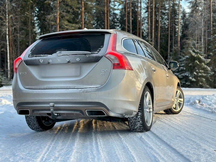 Gebruikersreview van Volvo V60 D6 AWD Plugin-Hybrid Momentum (2014)