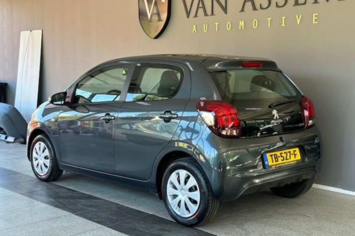 Met € 6.500 op zoek naar een compacte auto - AutoWeek