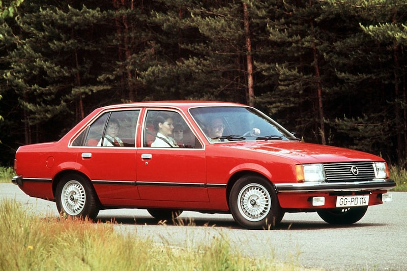 Opel Rekord 1.9 N De Luxe prijs en specificaties - AutoWeek