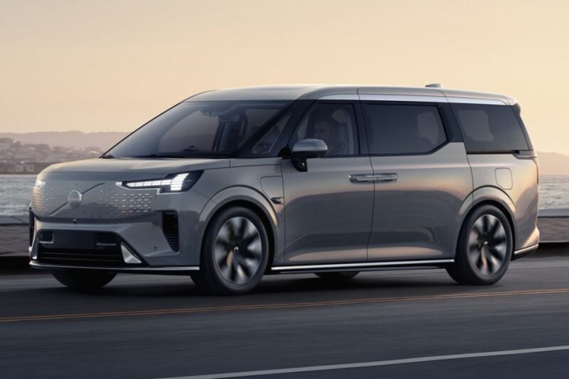 Volvo EM90: elektrische MPV met 740 kilometer bereik