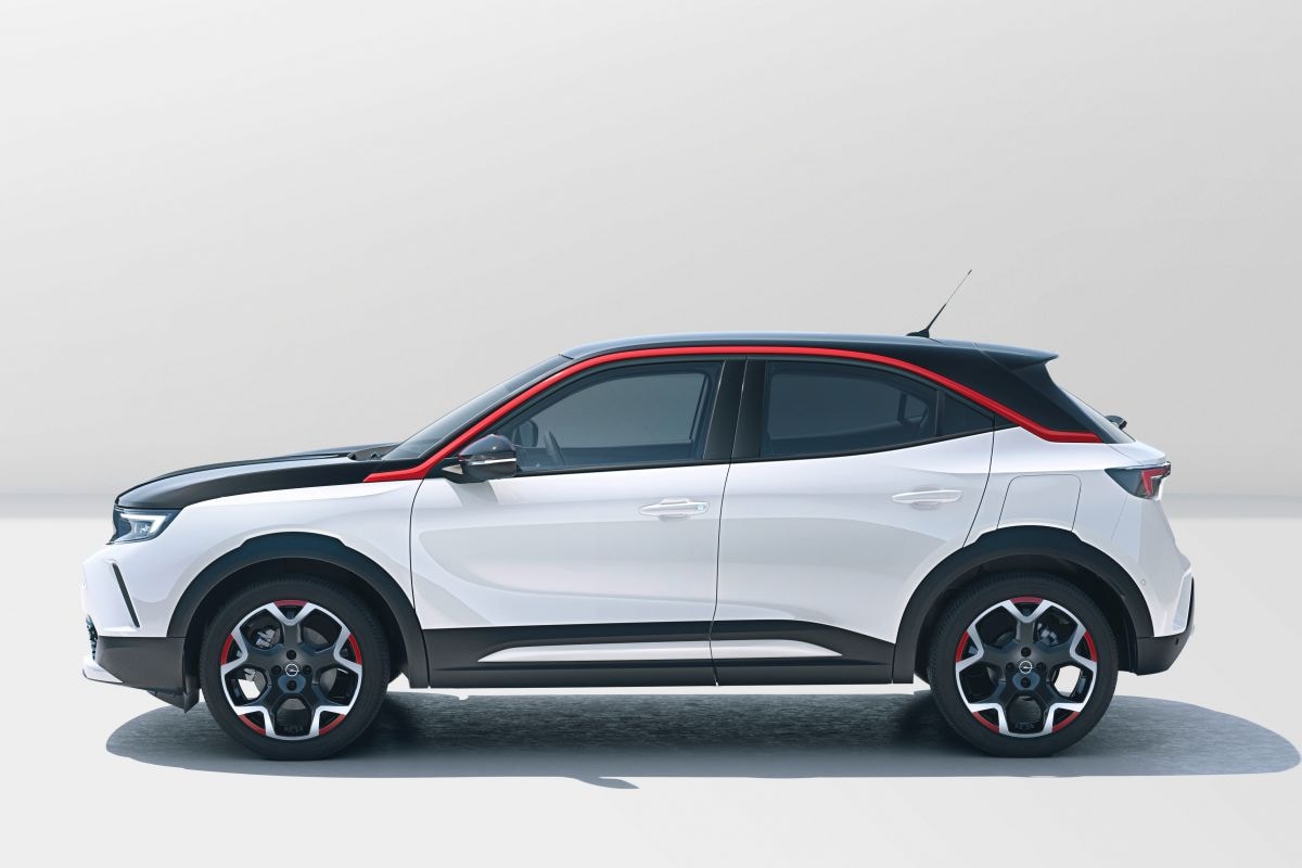 Opel Mokka-e 11 kW Level 3 (2023) review - AutoWeek