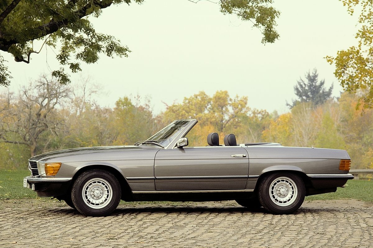 Mercedes-Benz 280 SL (1980) review - AutoWeek