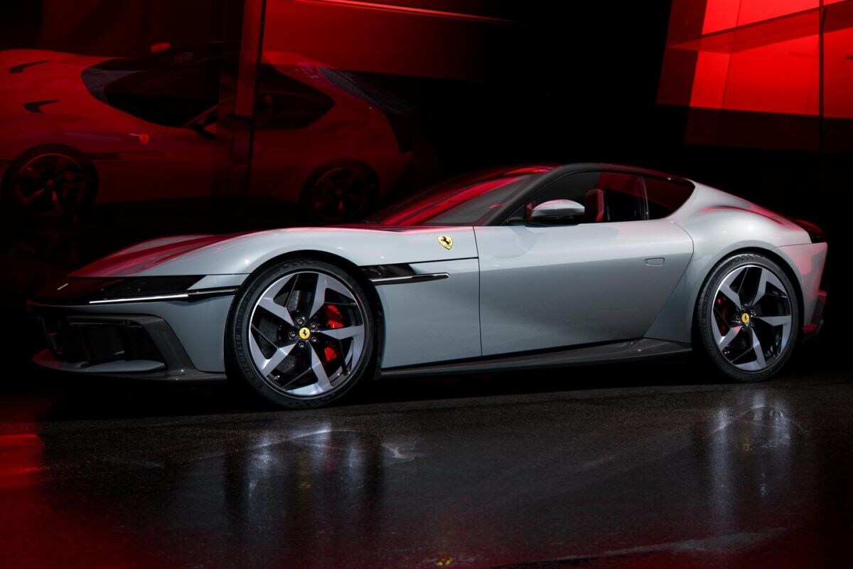 Ferrari 12Cilindri: twaalf cilinders, nul turbo's en 830 pk - AutoWeek