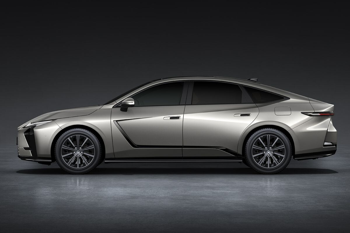 Nieuwe Lexus ES: scherper dan ooit en ook elektrisch! - AutoWeek