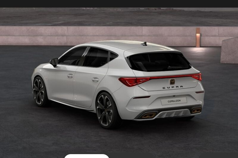Cupra Leon - Back to Basics - AutoWeek