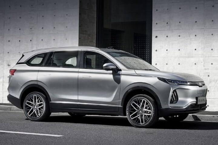 Weltmeister toont eerste beeld EX6 Plus - AutoWeek