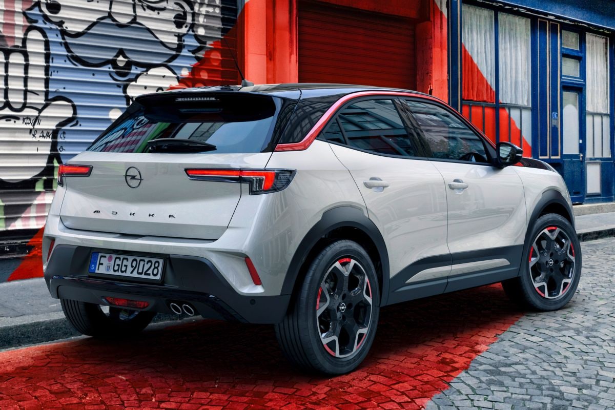 Opel Mokka-e 11 kW Level 3 (2023) review - AutoWeek