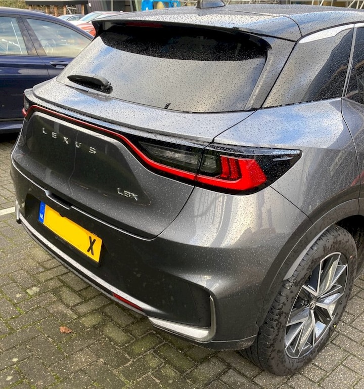 Lexus LBX 1.5 HEV Emotion (2024) review - AutoWeek