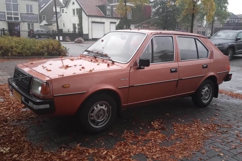 Volvo 345 (1980) - In het Wild - AutoWeek