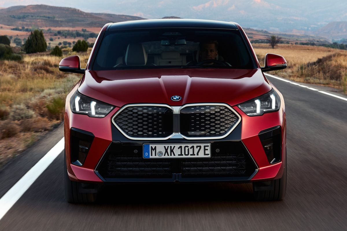 BMW iX2 eDrive20 prijs en specificaties - AutoWeek