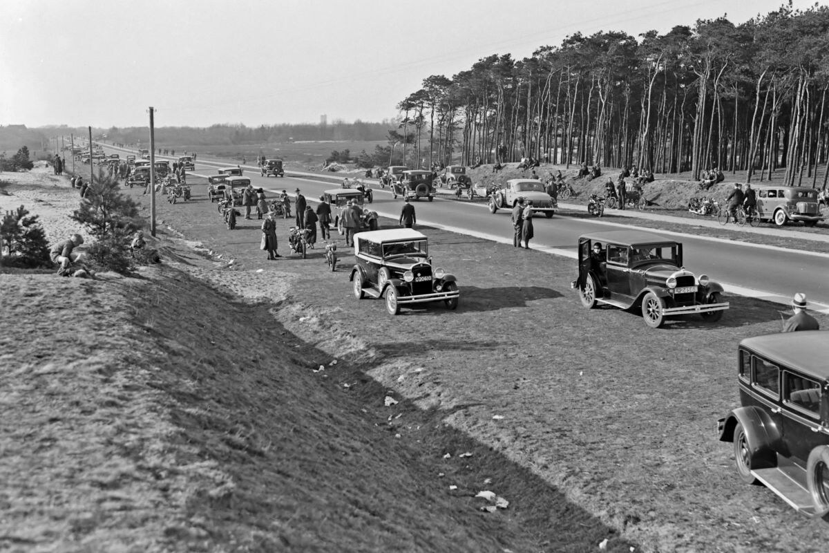Hoe de eerste Nederlandse autosnelwegen ontstonden - AutoWeek