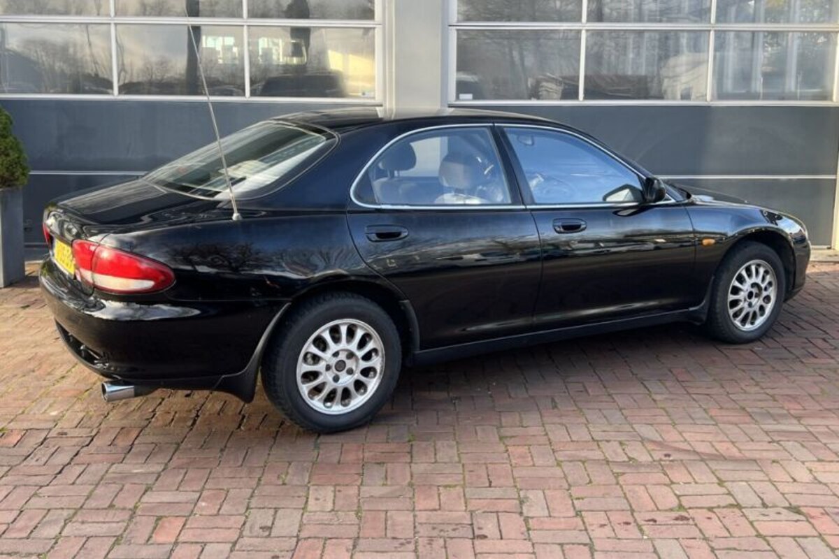 Met deze Xedos 6 haal je typische Mazda-creativiteit in huis