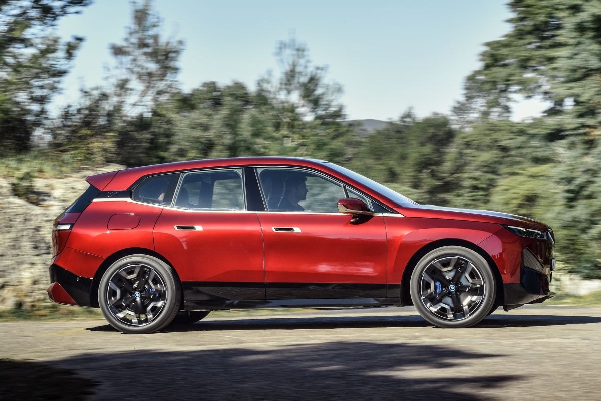 BMW iX xDrive40 (2024) review - AutoWeek