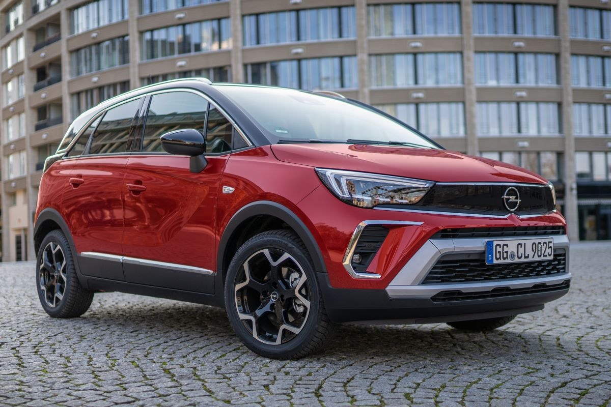 2023 Opel Crossland Business Elegance