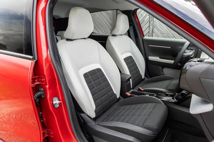 Test van de goedkope elektrische Citroën ë-C3 - AutoWeek