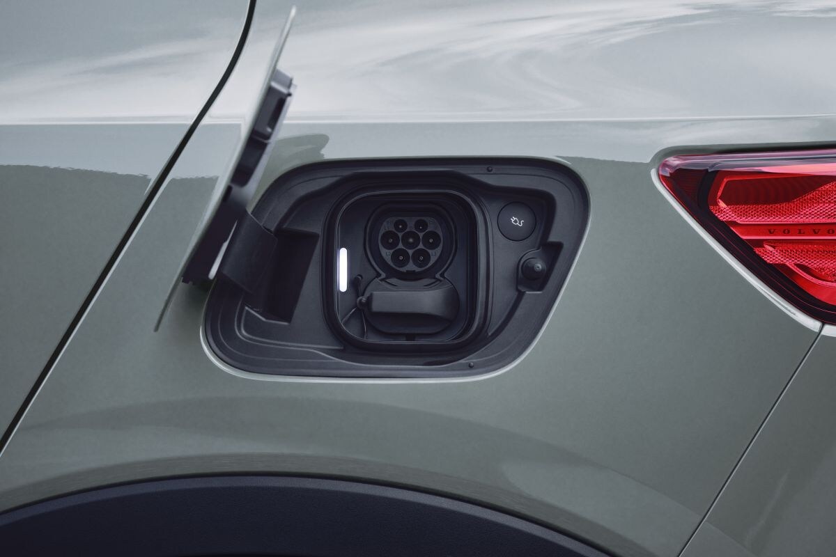 Volvo XC40 Recharge Extended Range Plus (2023) #4 review