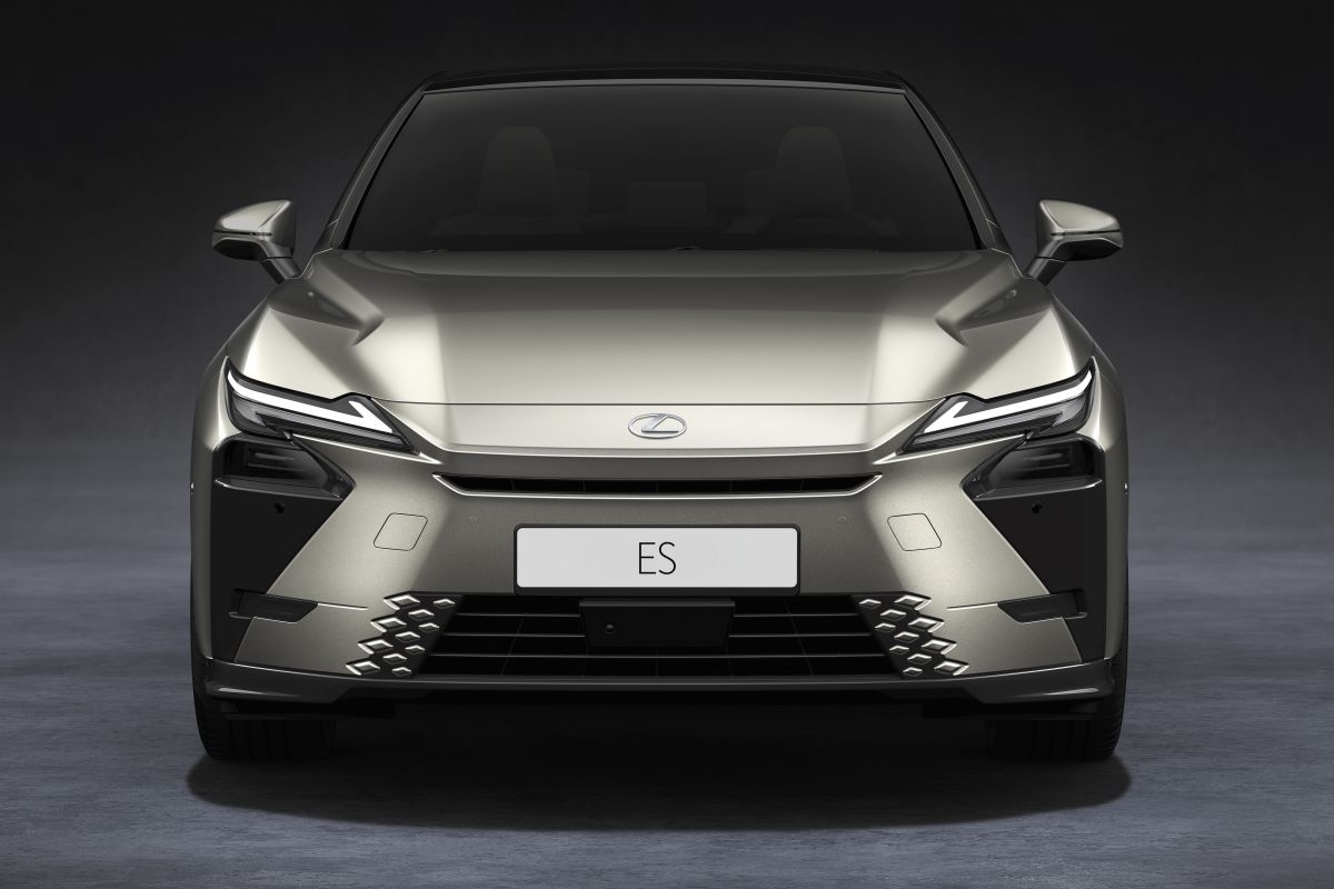 Nieuwe Lexus ES: scherper dan ooit en ook elektrisch! - AutoWeek