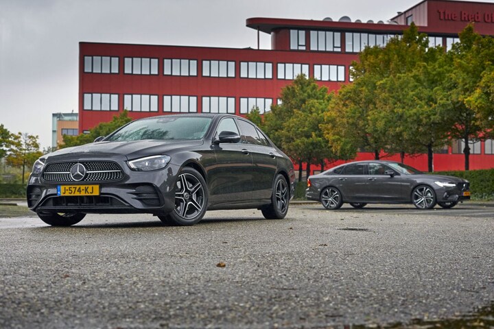 Mercedes-Benz E-klasse vs. Volvo S90 - Vergelijkende Test