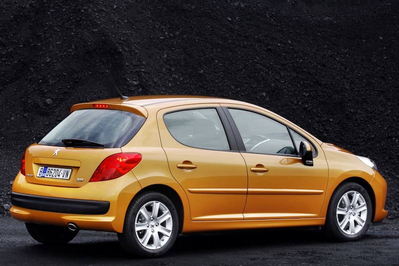 Peugeot 207 - Facelift Friday - AutoWeek