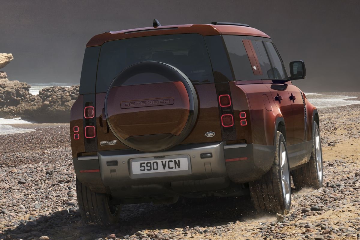 Land Rover Defender 130 P400 First Edition prijs en specificaties