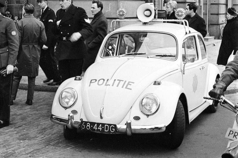 Nederlandse politieauto's door de jaren heen - AutoWeek