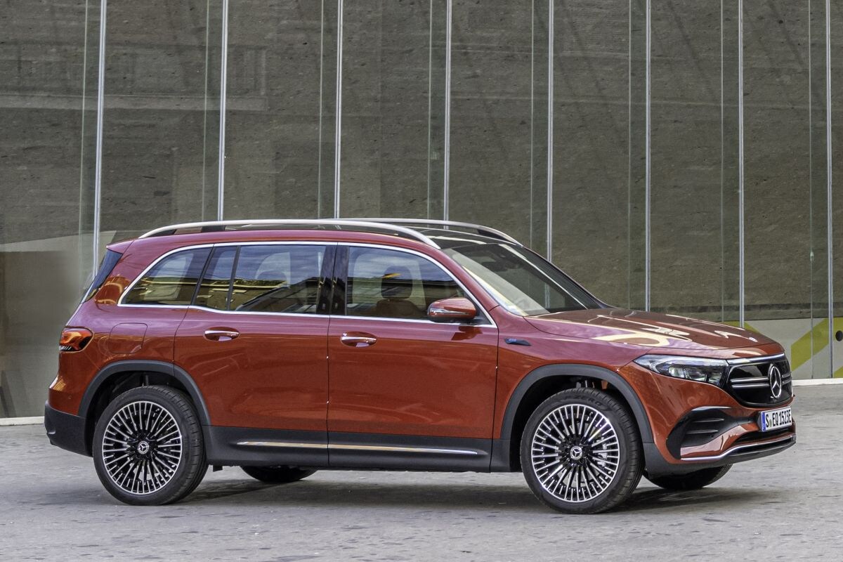 Mercedes-Benz EQB als 250+: grotere accu, groter bereik - AutoWeek