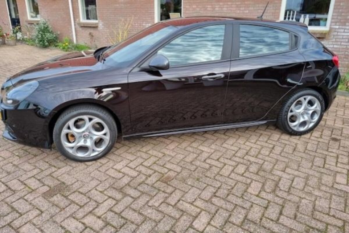 Deze sportieve hatchbacks van € 14.000 hebben minstens 150 pk