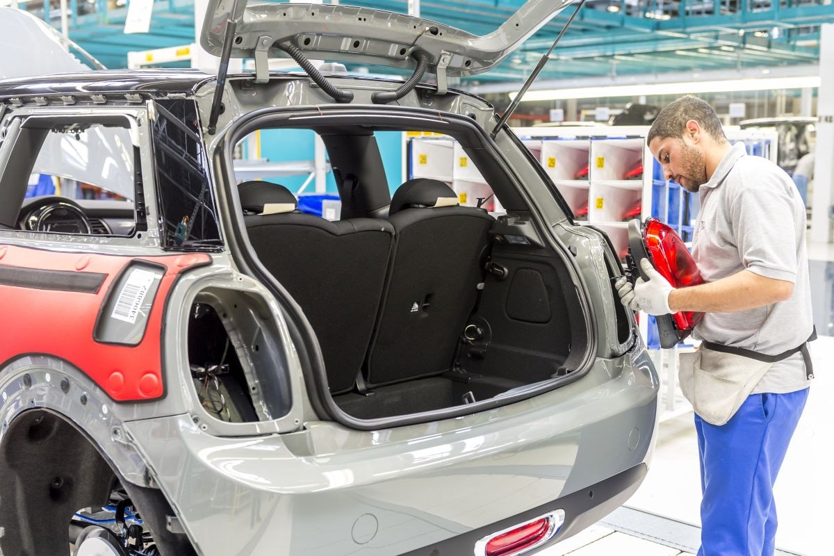 VDL Nedcar heeft laatste Mini's gebouwd - AutoWeek