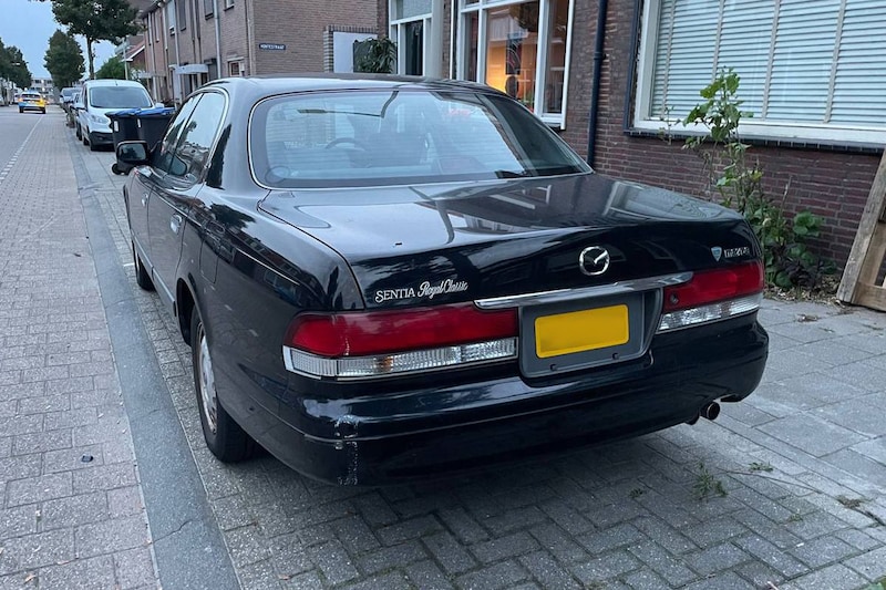 Mazda Sentia (1998) – In het Wild - AutoWeek